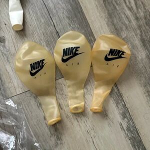Nike | Party Supplies | Vintage Nike Promotional Balloons And Hand Pump ...